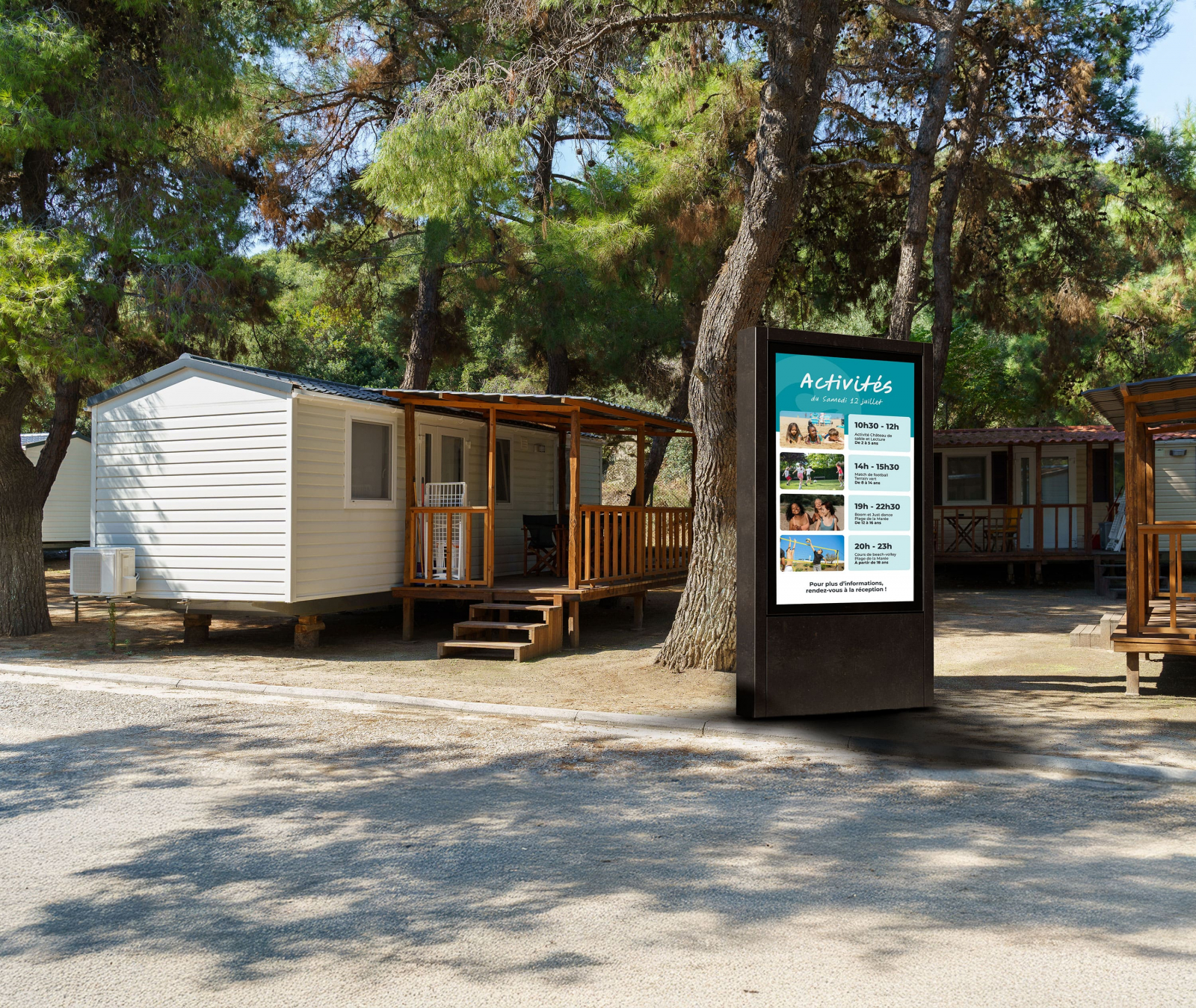 Digital signage: communicate with your guests in real time